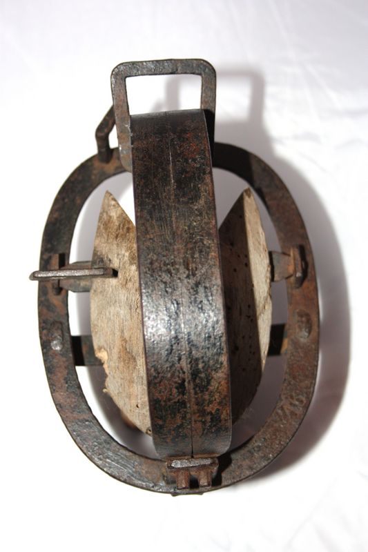 Vintage Traps | Unusual Pole TrapVintage Traps