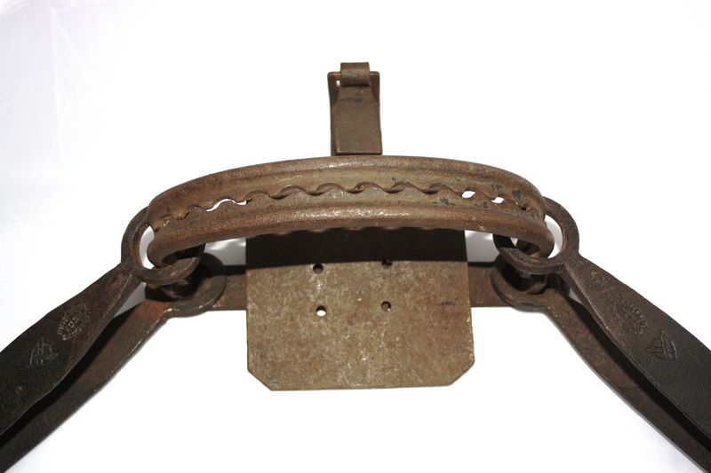 Vintage Traps | Large Vermin Trap - RobertsVintage Traps