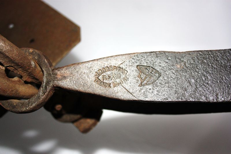 Vintage Traps | Large Vermin Trap - RobertsVintage Traps