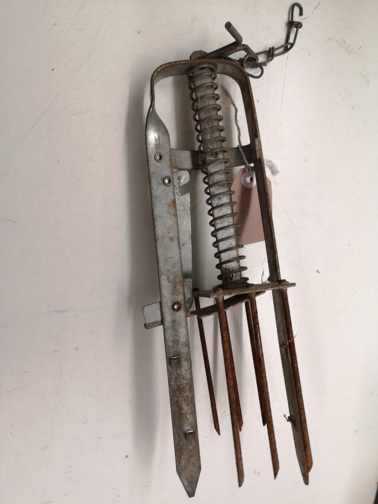 Vintage Traps | Sold - Victor Mole Trap (7270)Vintage Traps